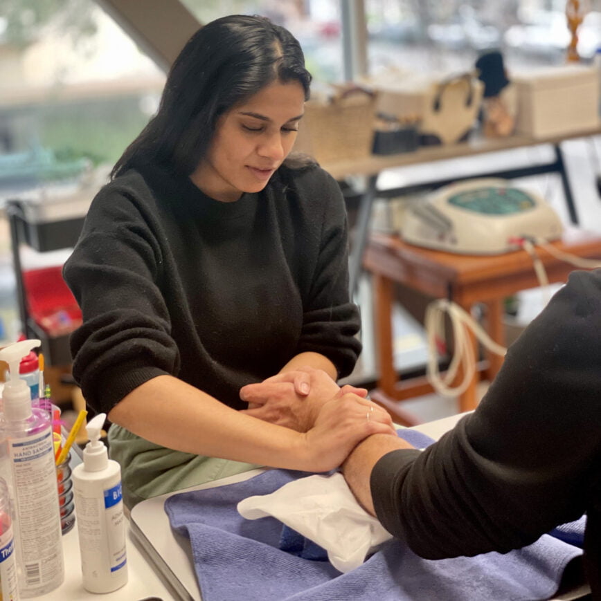 Hand Therapy - Artistic Advantage